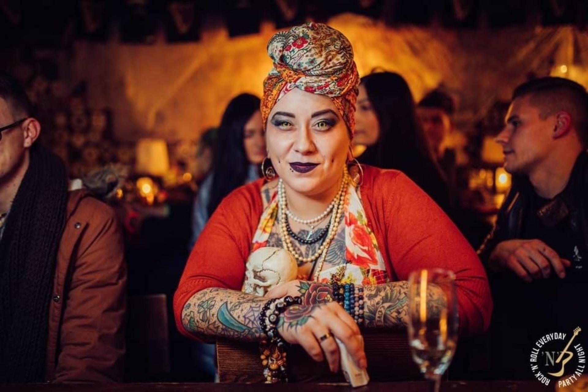 ŠIAULIETĖ TATUIRUOČIŲ MEISTRĖ SIMONA CHERRY: „MAN ŽIAURIAI SKAUDA, KAD ...