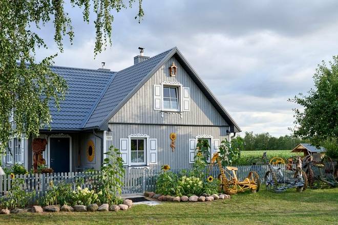 SODYBA „MOLINĖ SAULĖGRĄŽA“