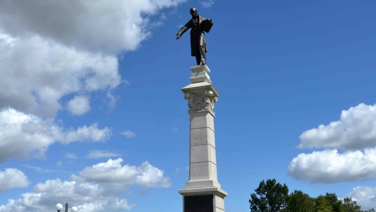 SIMONO DAUKANTO PAMINKLAS